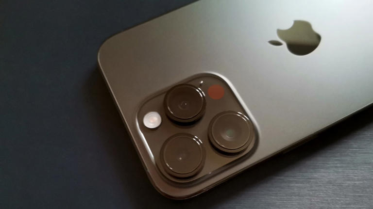 How To Change Your iPhone Camera From HEIC To JPG (And Why You Should ...