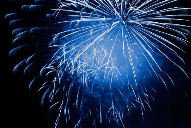 Your Birth Month’s Color and Meaning: December – TUTORING YOU